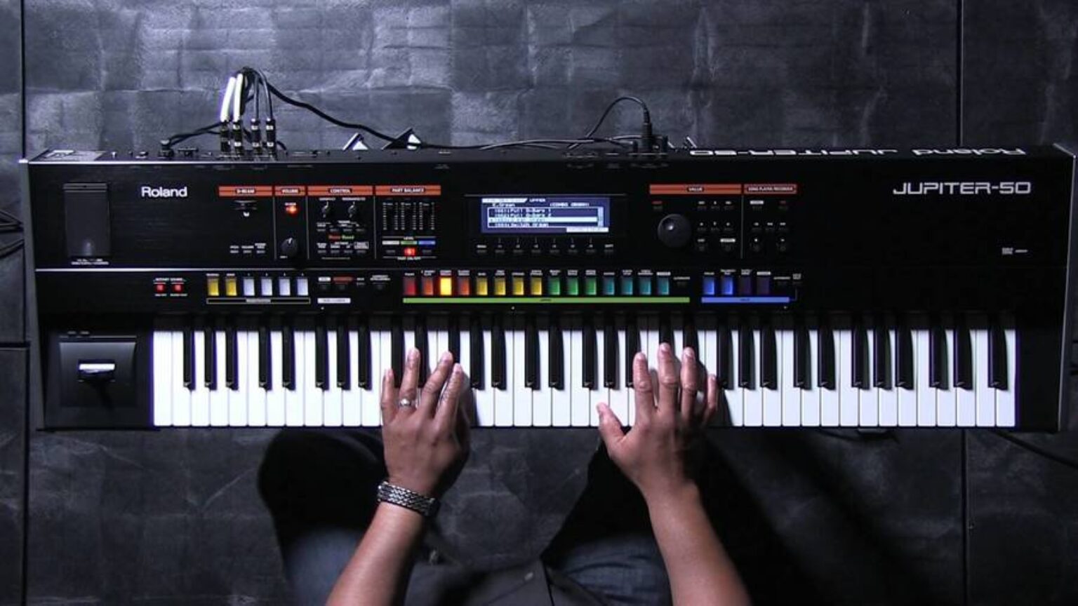 Roland Jupiter 50 synthesizer review: ongewone klasse - BesteDigitalePiano.nl